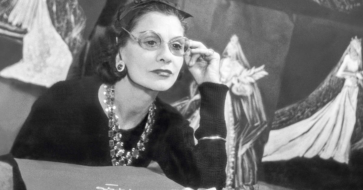 Coco Chanel: Fashion Manifesto