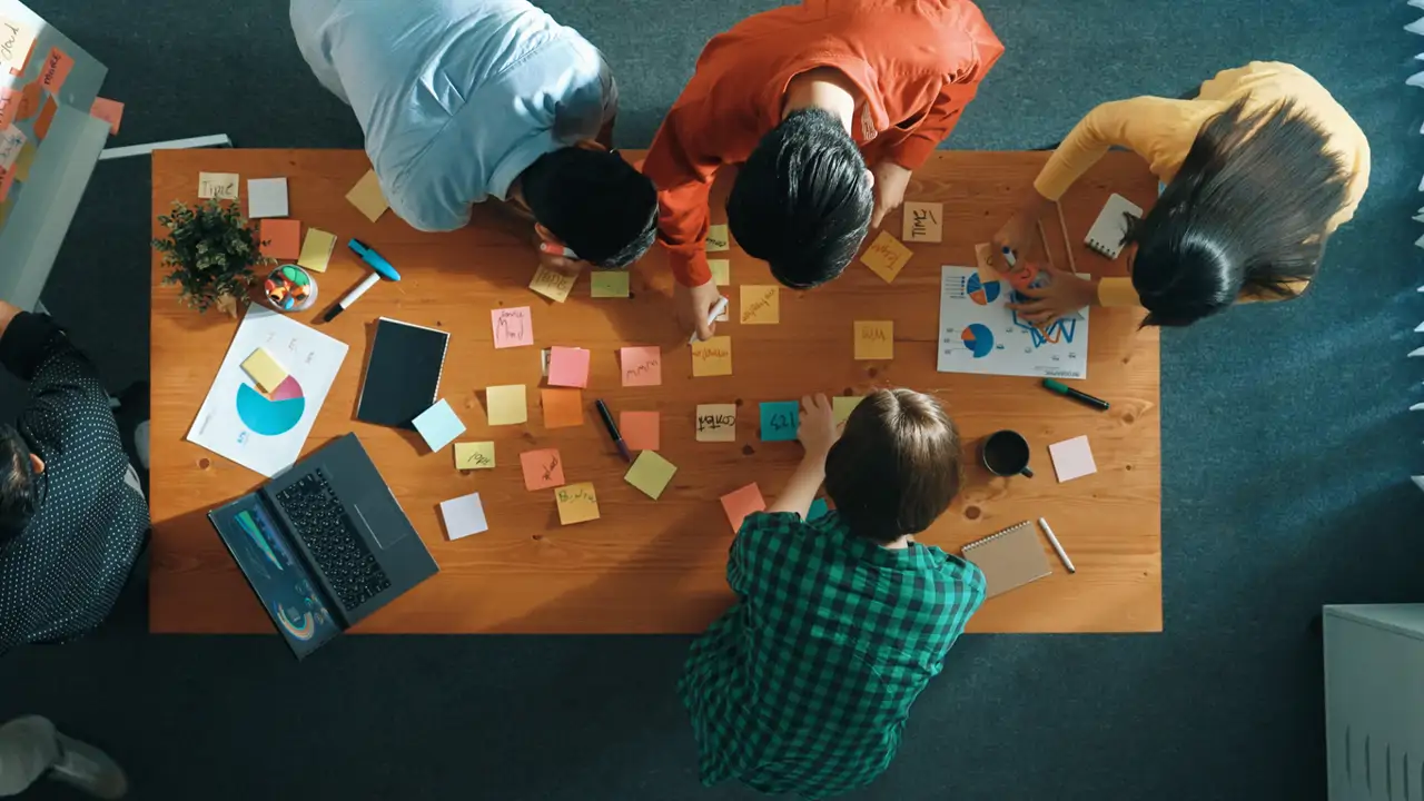 Beyond Language: The Art Of Brainstorming