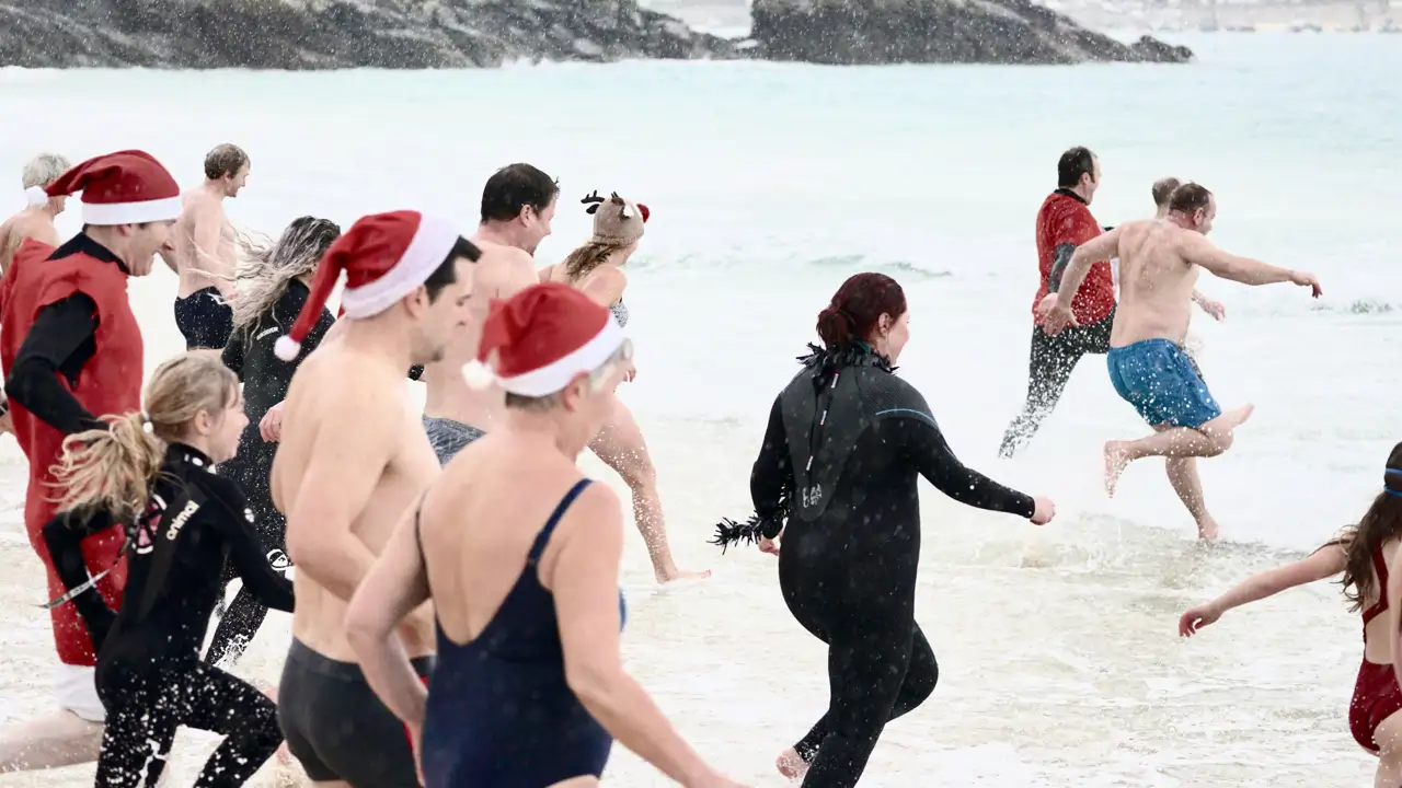 Perché il 26 dicembre si chiama Boxing Day nel Regno Unito? La curiosa origine di questa tradizione